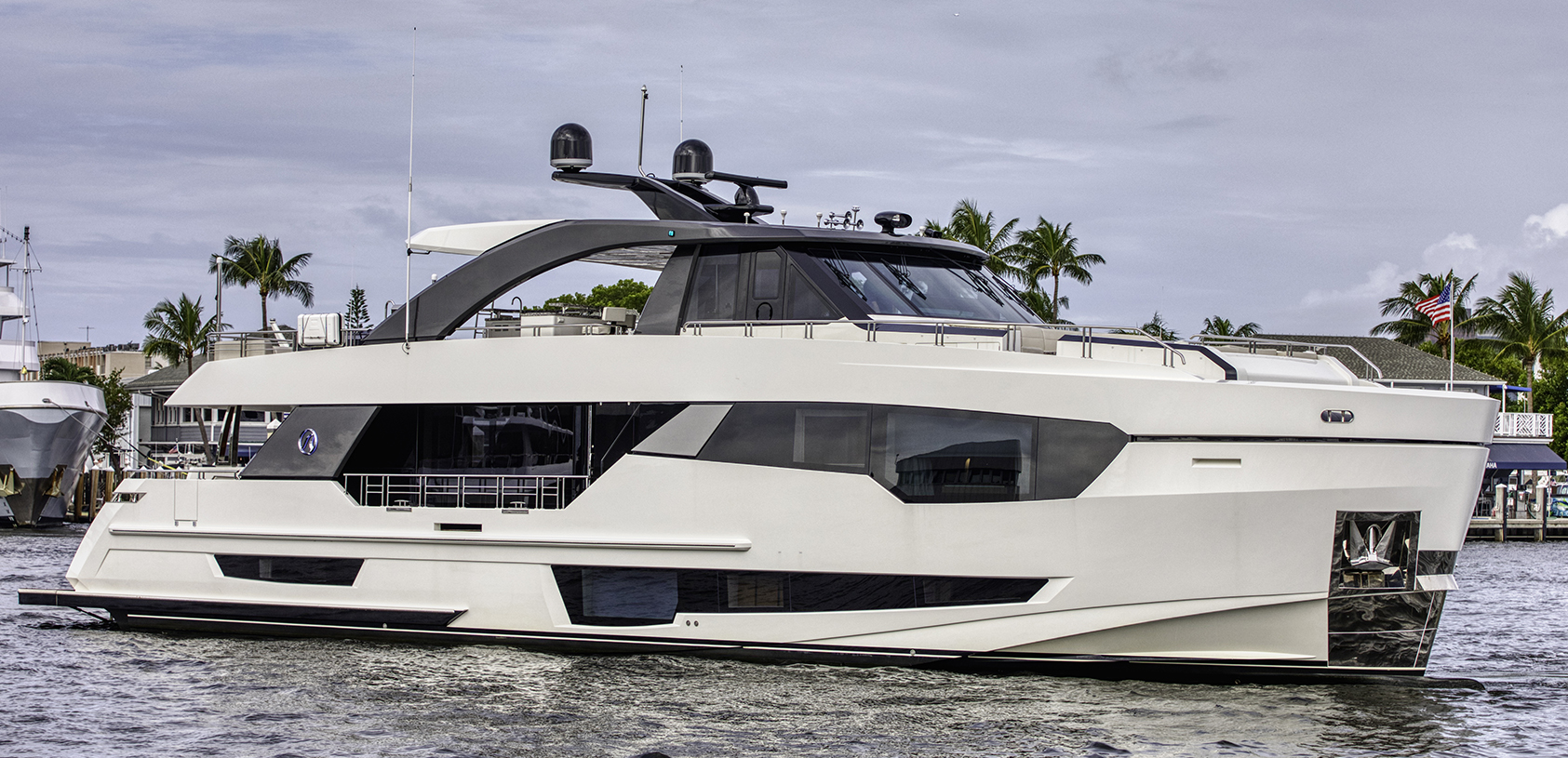 Yacht OCEAN ALEXANDER 30R, Ocean Alexander | CHARTERWORLD Luxury ...